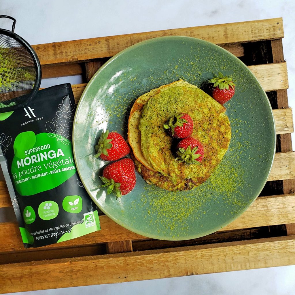 Recette facile de pancakes à la banane et au moringa